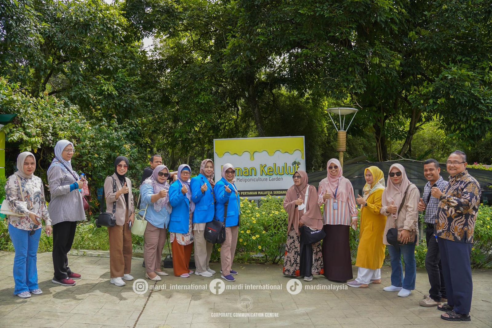 UIR EN - Universitas Islam Riau