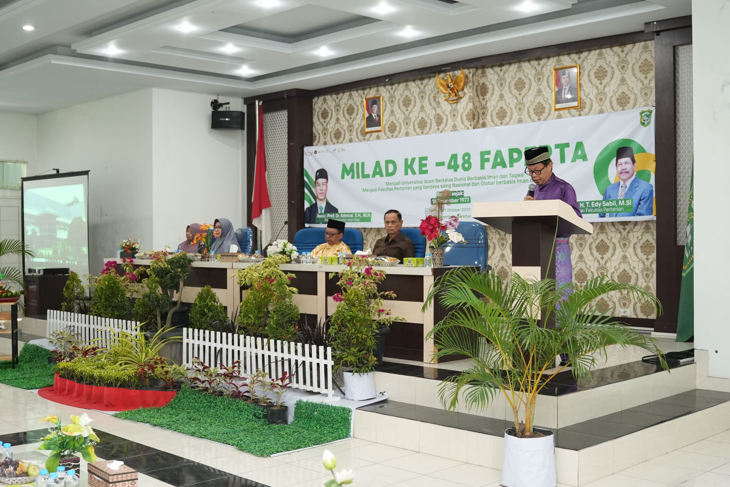 UIR EN - Universitas Islam Riau