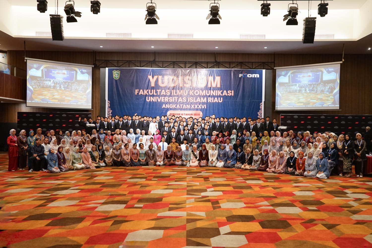 Yudisium 2025, FIKOM UIR Siapkan Program Unggulan untuk Mahasiswa dan ...